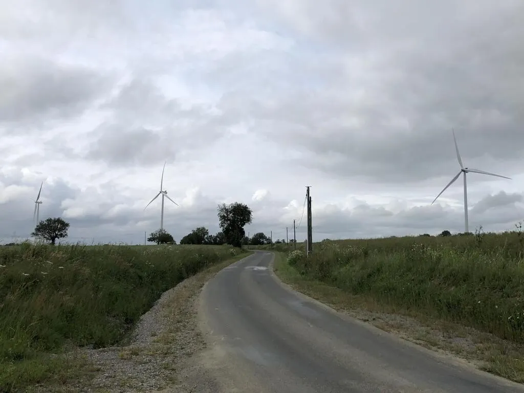 Sept ans plus tard, le parc éolien de Vritz tourne enfin rond - La ...