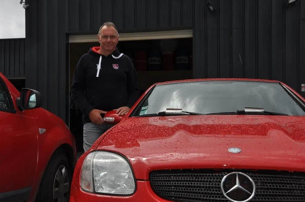 Au Hézo, un garage pour entretenir les anciennes voitures - Lorient ...