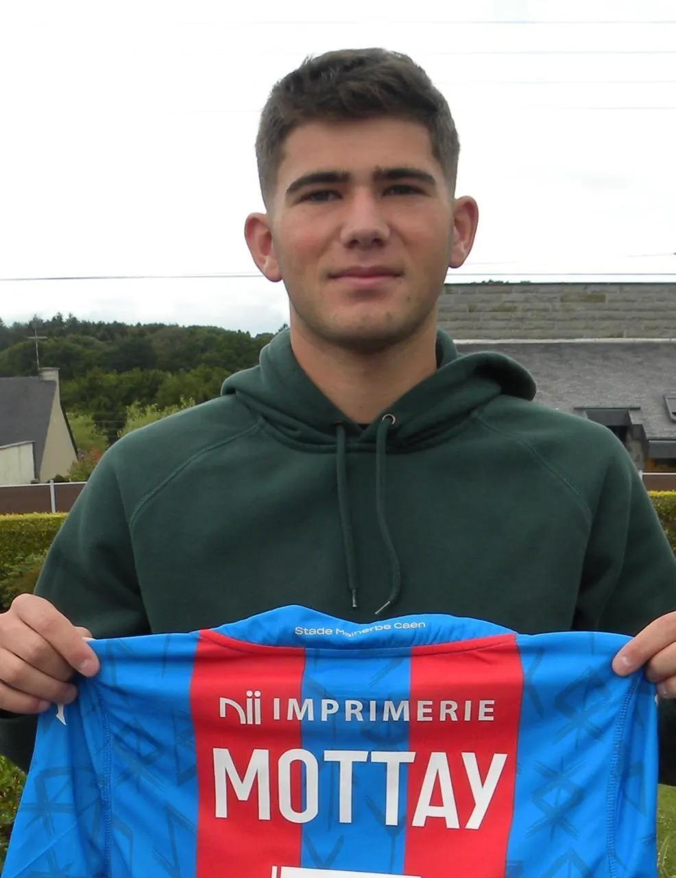 Louvigné-du-Désert. Pierre Motay signe au Stade Malherbe-de-Caen ...