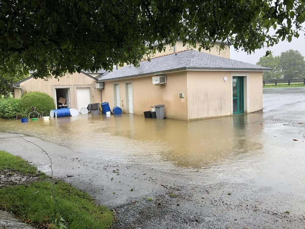 « Une violence incroyable » : les inondations provoquent de nombreux ...