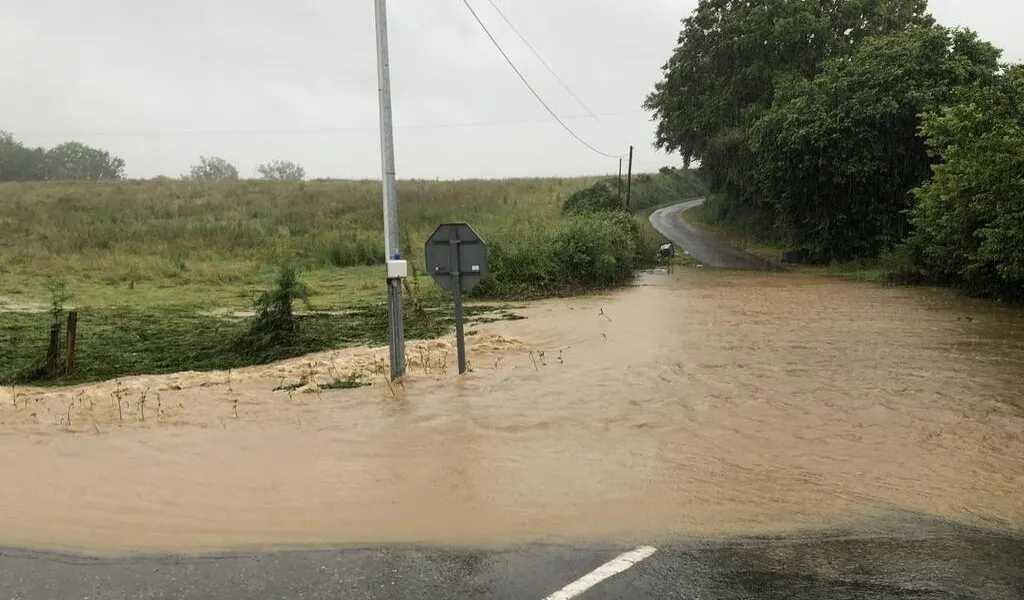 EN IMAGES. « C’est exceptionnel » : de violentes inondations en Mayenne ...