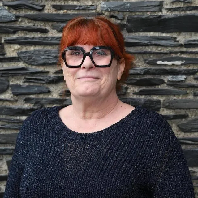 Une candidate du Nouveau Front populaire aux législatives porte plainte ...