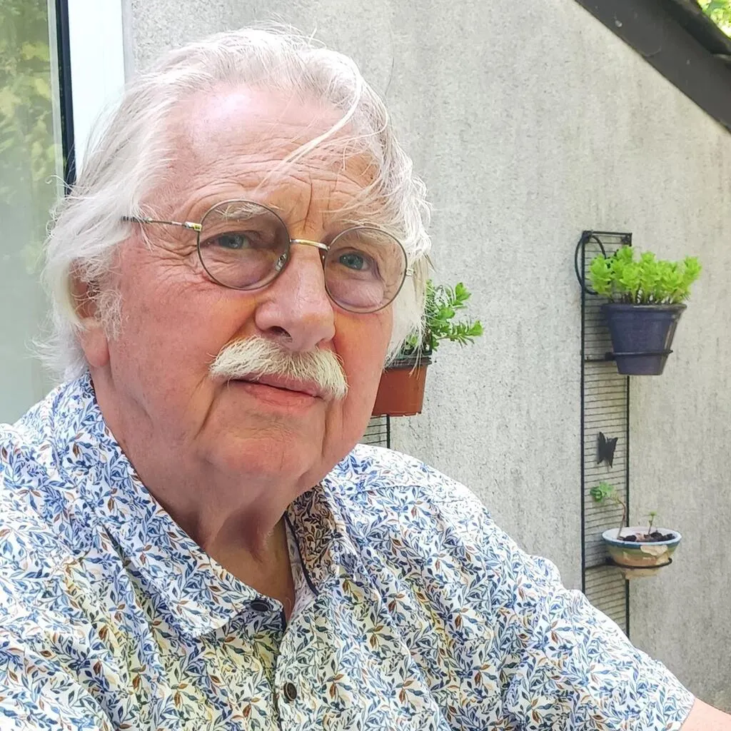 Brissac. Daniel Roussel publie un recueil de textes en lien avec ses ...