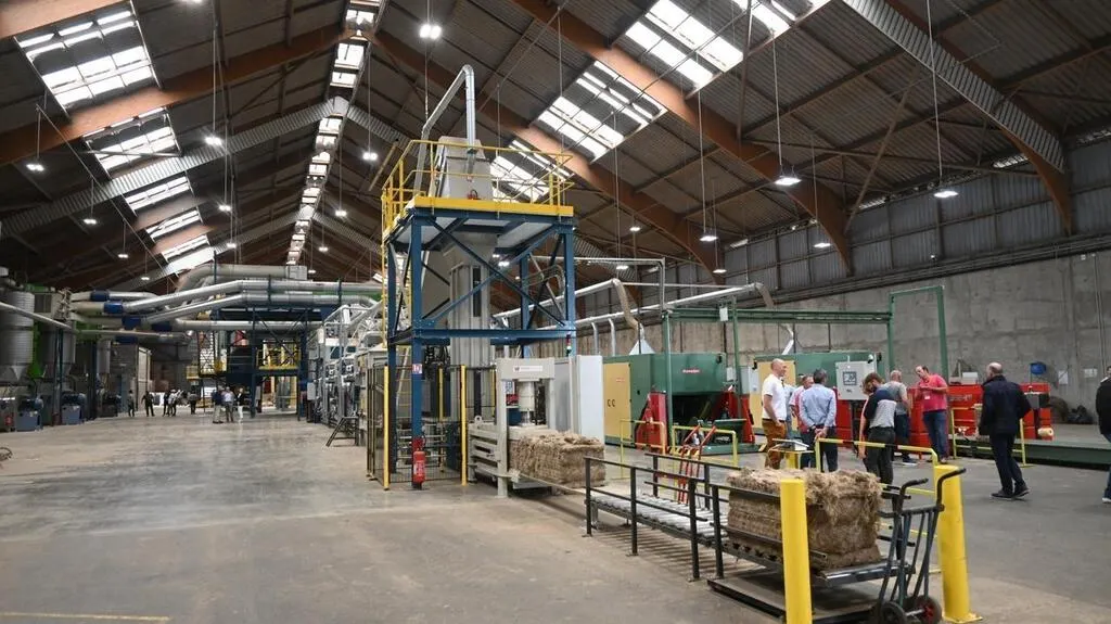 Après son déménagement en septembre, la nouvelle Coopérative linière de Cagny inaugurée à - Caen ...