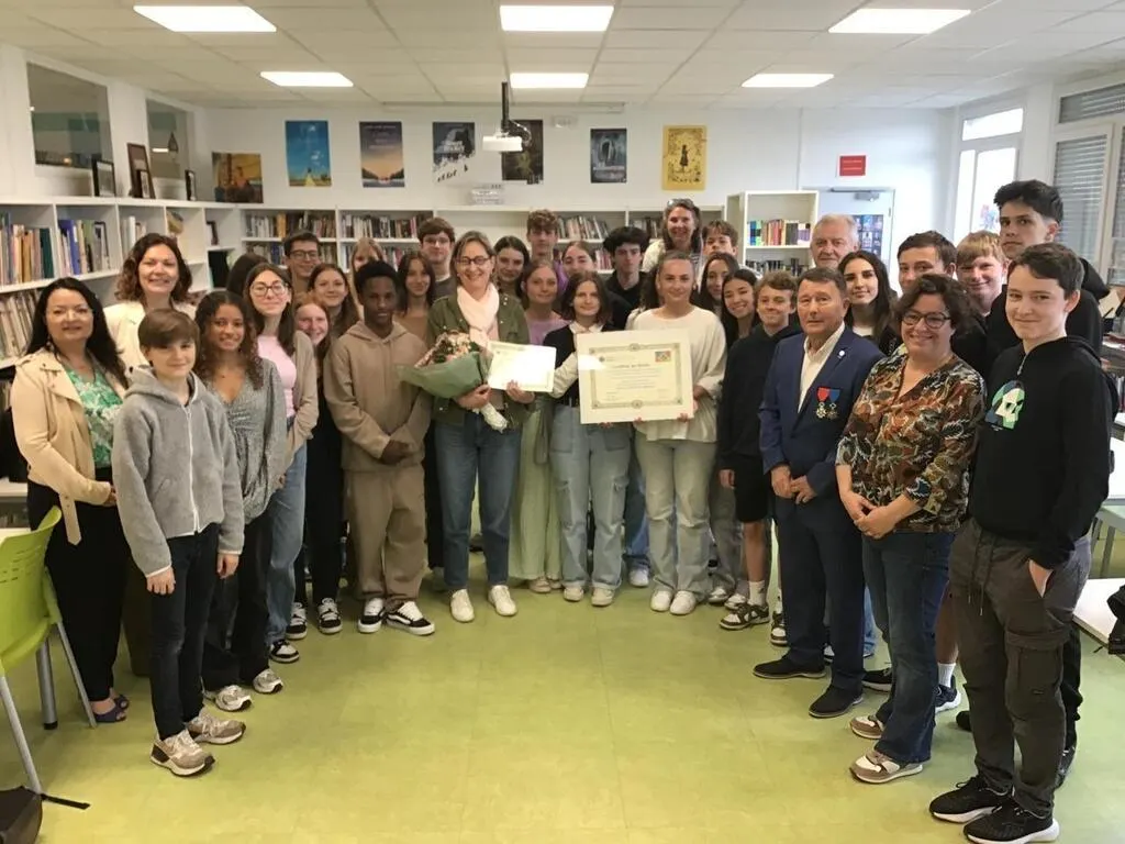 À Plœmeur, les collégiens de Charles-de-Gaulle récompensés pour leur ...