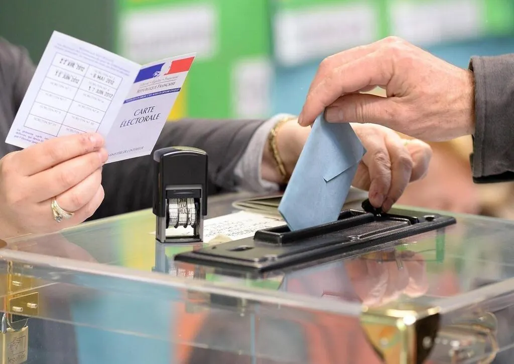 Législatives 2024 : 410 000 Français ont voté en ligne à l’étranger, un ...