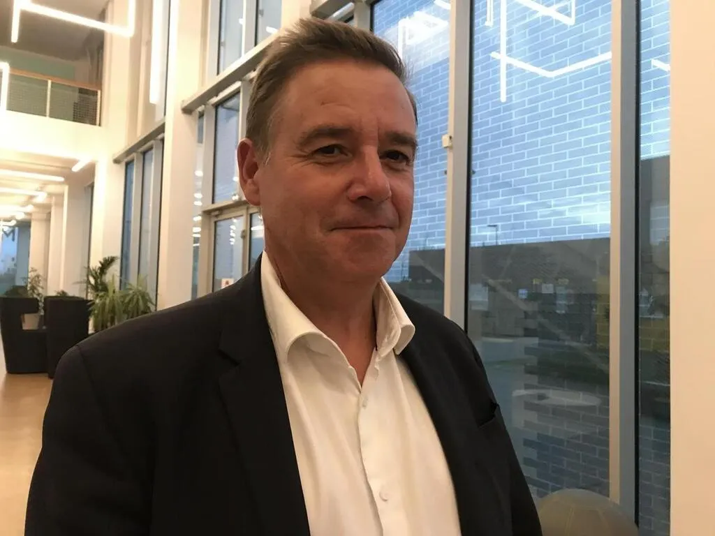 Législatives. Johanna Rolland et Jean-Marc Ayrault au meeting de ...