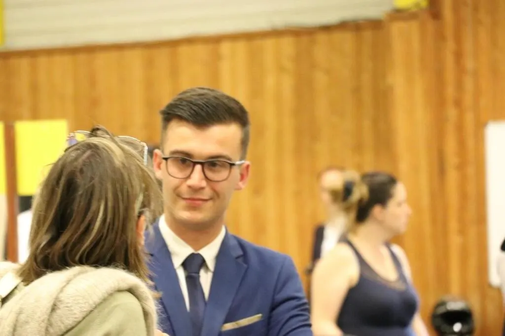 Législatives 2024. Confusion sur le centre d’accueil de Dol-de-Bretagne : le candidat RN - Vitré ...