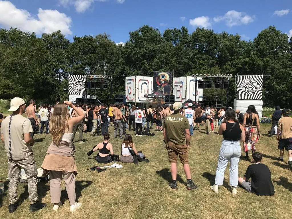 La préfecture des Côtes-d’Armor interdit les rave-parties, le week-end ...