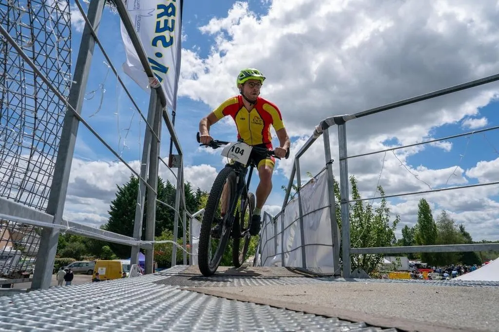 EN IMAGE. MP Cycles team s’adjuge les 24 Heures VTT du Belinois . Sport - Fréjus-Saint-Raphaël ...