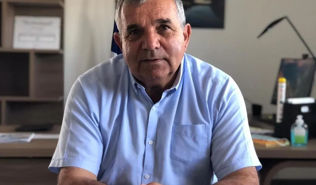 Le maire de cette commune du vignoble de Nantes est visé par une ...