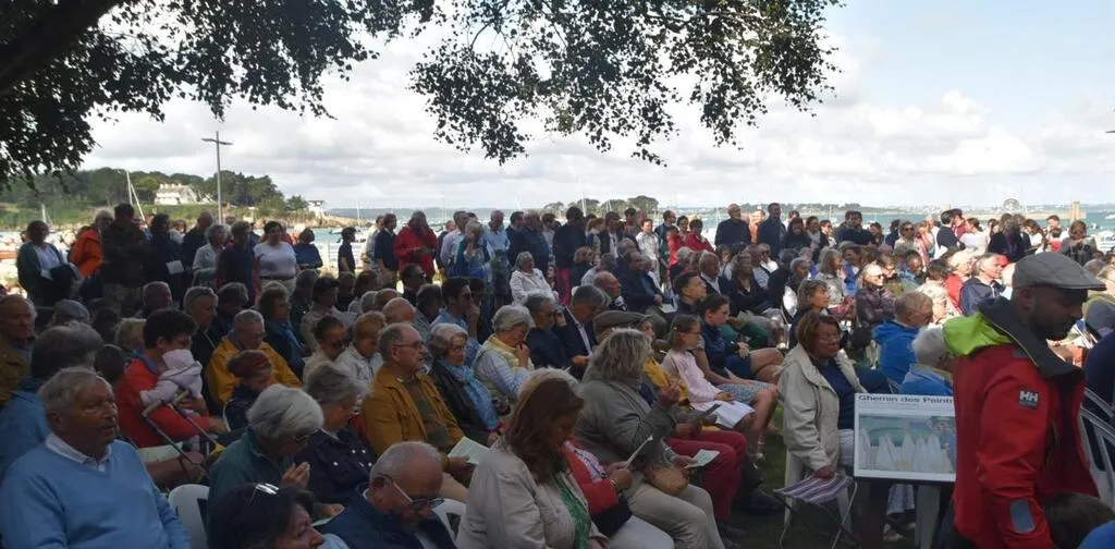 Saint-Briac-sur-Mer. La grand-messe célébrée au jardin de la Roche ...