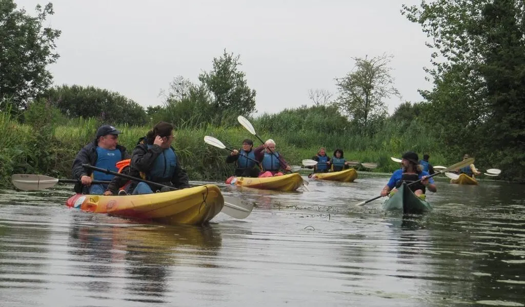 Au départ de Neuilly-la-Forêt, en kayak, partez en balade sur l’Elle ...