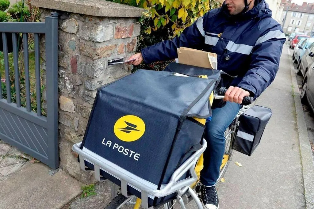 Un facteur isérois ne parvient pas à finir ses tournées, 13 000 lettres ...