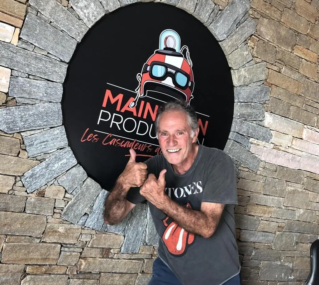 Philippe répond-il encore ? « 2 500 SMS, appels et photos » reçus par ...