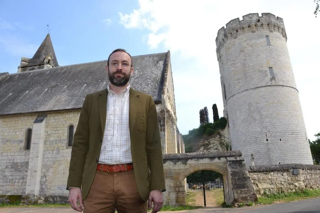 Qu’est-ce que le tuffeau, cette pierre qui fait briller les monuments ...