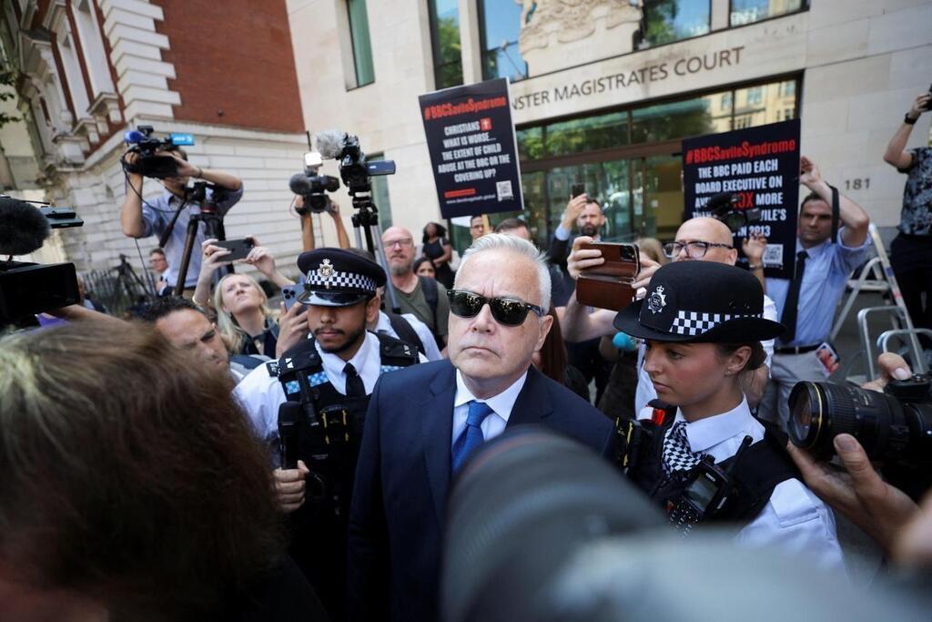 L’ex-vedette de la BBC Huw Edwards reconnaît avoir reçu des images ... L’ex-vedette de la BBC Huw Edwards reconnaît avoir reçu des images ...