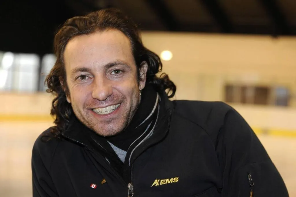 « On devrait pouvoir partir à 42 ans » : Philippe Candeloro peste ...