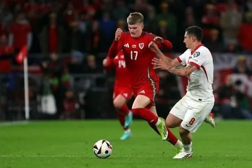 Mercato. Le milieu de terrain gallois Jordan James en approche au Stade ...