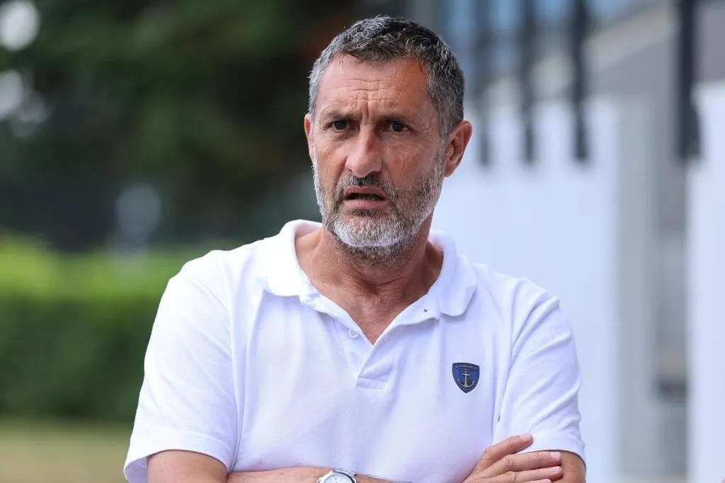 Football. Stéphane Rossi, entraîneur de l’US Concarneau : « J’ai entière confiance dans ce - Les ...
