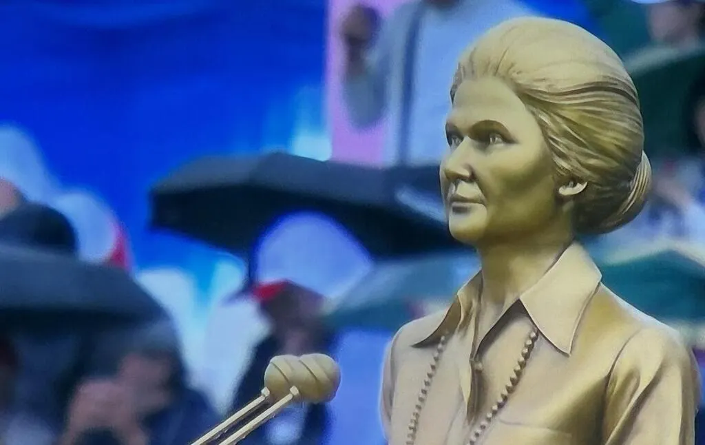 Saint-Nazaire veut accueillir la statue de Simone Veil, symbole de la ...