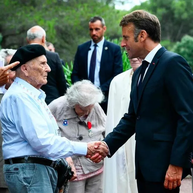 EN IMAGES. Débarquement en Provence : Emmanuel Macron salue l’action d ...