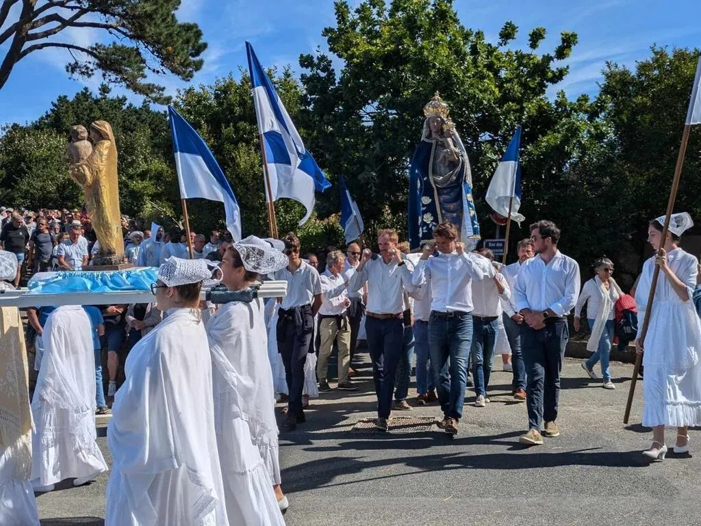 EN IMAGES. En Bretagne, les pèlerins font vivre la tradition du pardon ...