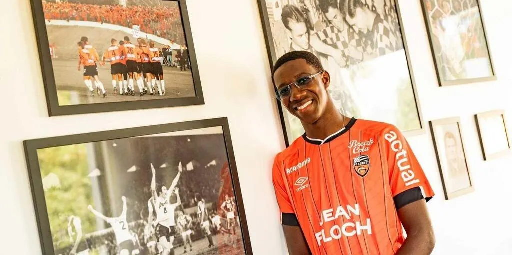 FC Lorient. Bandiougou Fadiga signe pour quatre ans . Sport - Pontivy ...
