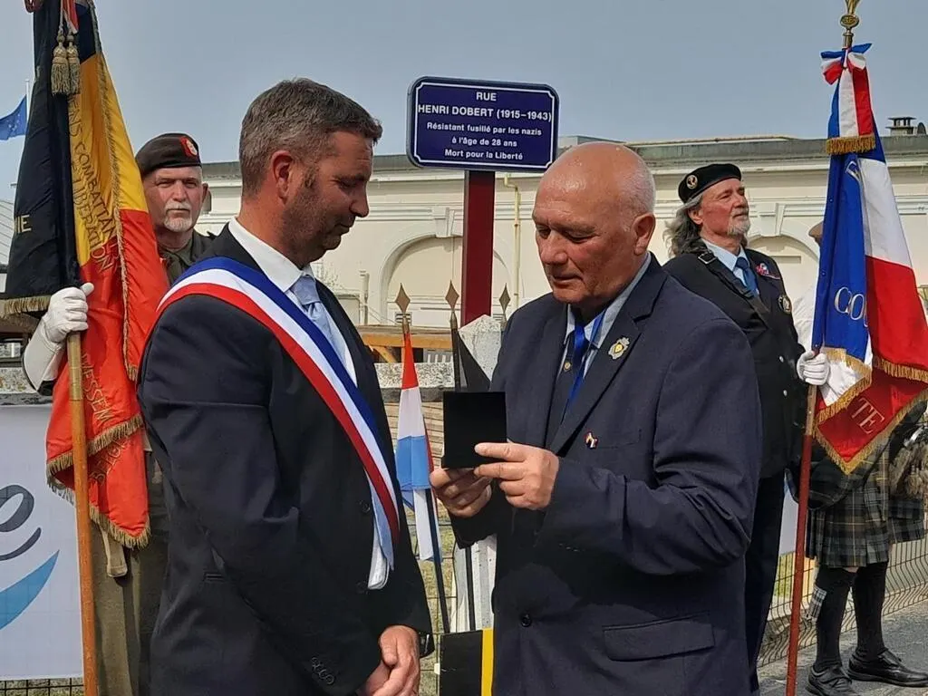 La ville d’Houlgate a rendu hommage au résistant Henri Dobert ...
