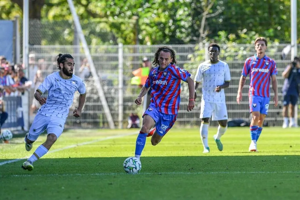 SM Caen. Léo Milliner, un éclair dans la nuit . Sport - La Baule ...