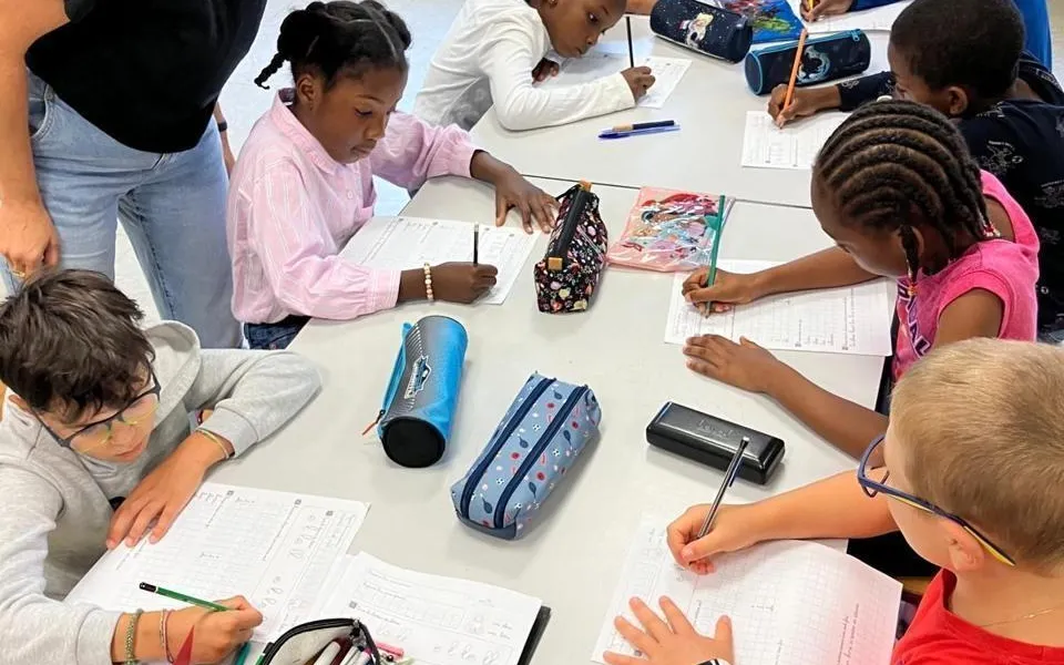 Rentrée scolaire : 350 élèves de Laval agglomération ont choisi des ...