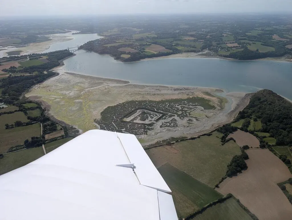 EN IMAGES. La Côte d’Émeraude vue du ciel au départ de l’aéroclub de ...
