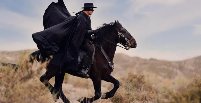 « Zorro » se réinvente avec humour et autodérision sous les traits d’un ...