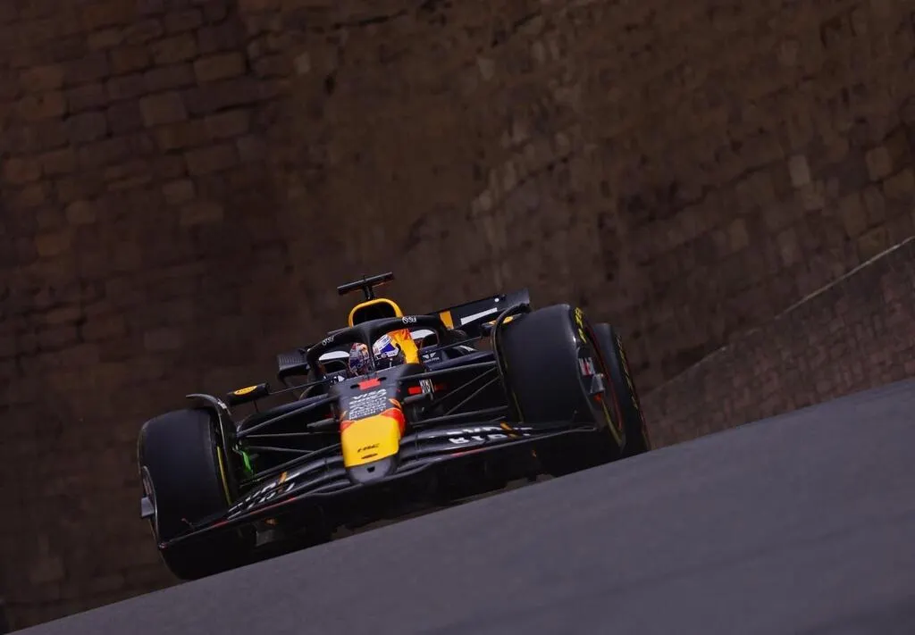 F1. GP de Bakou : Max Verstappen réalise le meilleur temps de la première séance d’essais ...