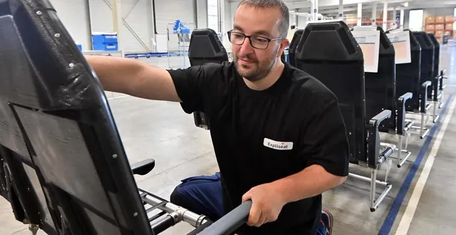 Expliseat, le fabricant de sièges d’avion, inaugure sa première usine d ...