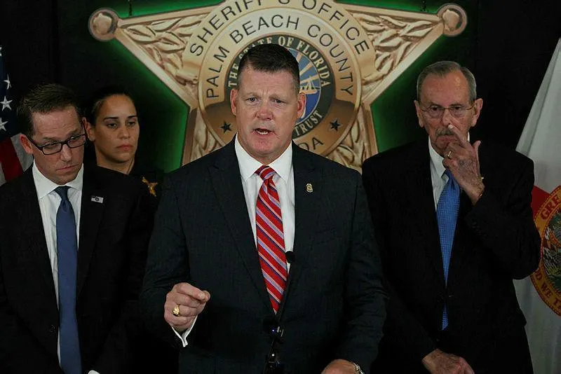 Tentative d’assassinat de Donald Trump : le suspect « n'a pas tiré ...