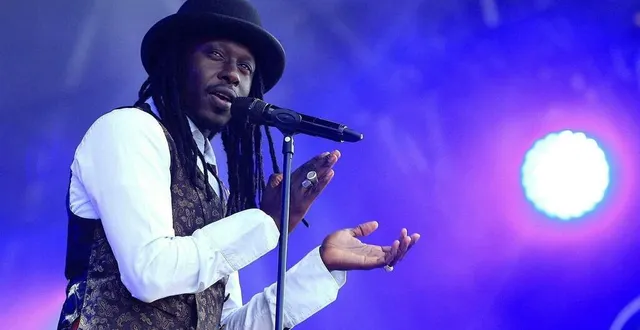 Le chanteur Faada Freddy, tête d’affiche de la nouvelle saison ...