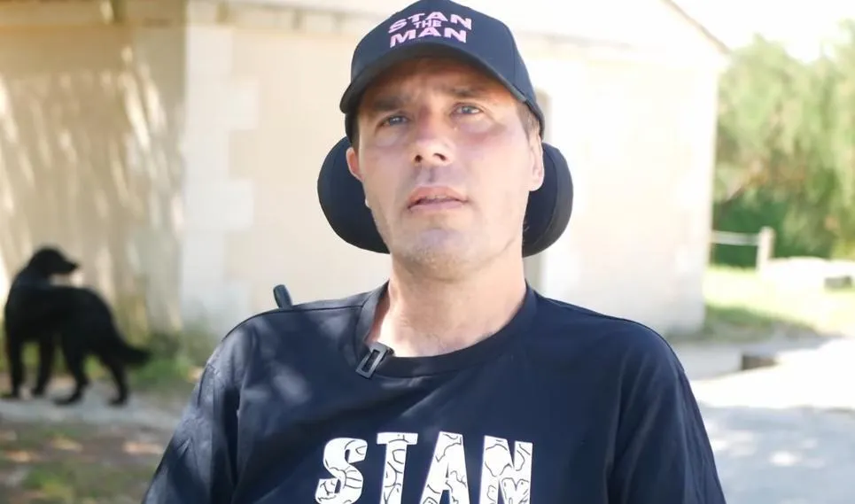 « On meurt moins bien que nos chiens » : Loïc Résibois, atteint de la ...