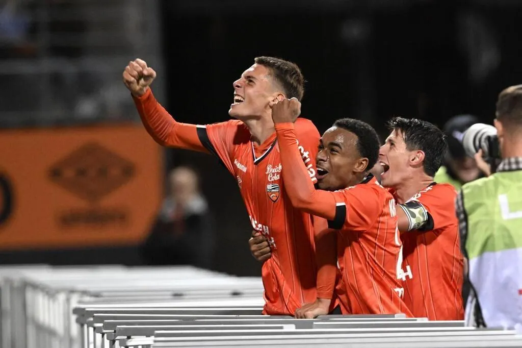 FC Lorient. Enzo Genton inscrit son premier but en Ligue 2, commenté ...