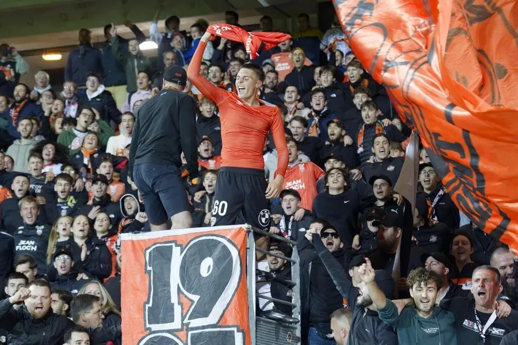 FC Lorient. Enzo Genton, la relève est assurée . Sport - La Baule ...