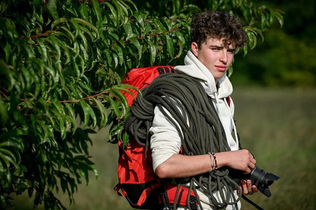 À 16 ans, il participe à une expédition sur l’Everest : « Pour sauver ...