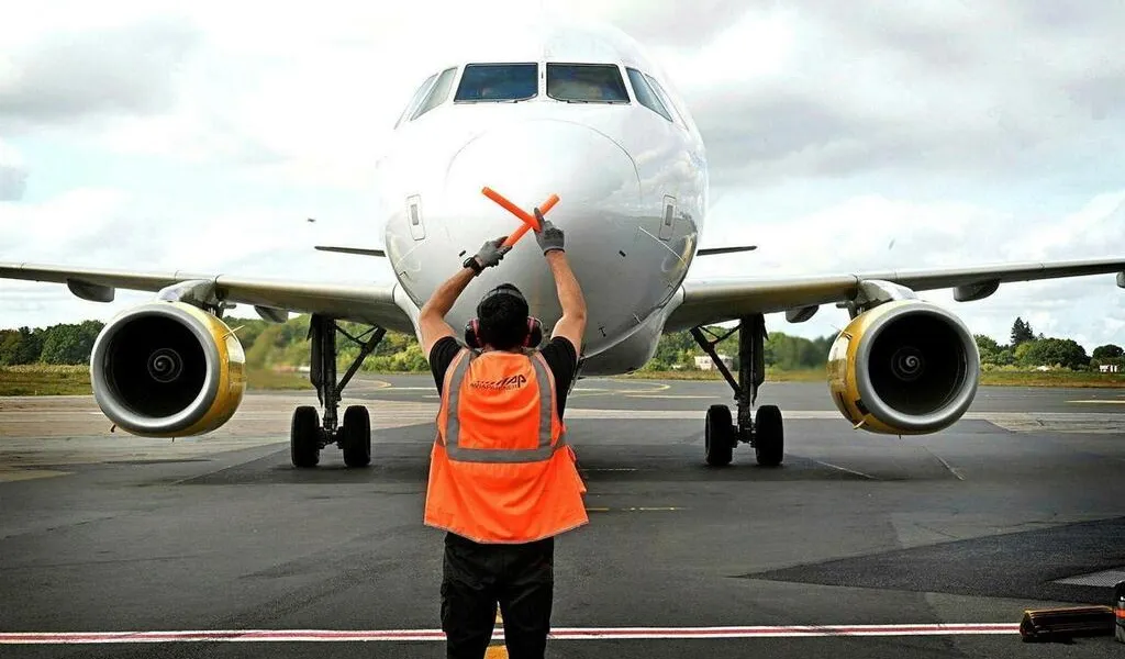 « À l’arrivée, la soute était vide », un vol relie Paris à Louxor sans ...