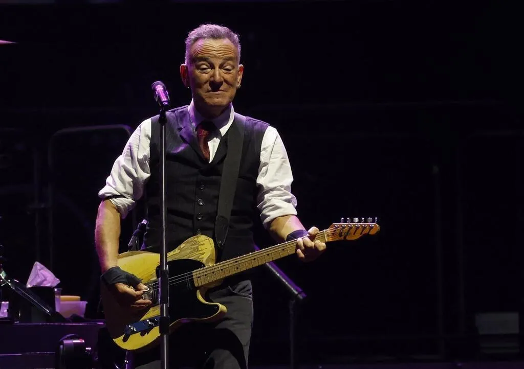 Présidentielle américaine : le rockeur Bruce Springsteen apporte son ...