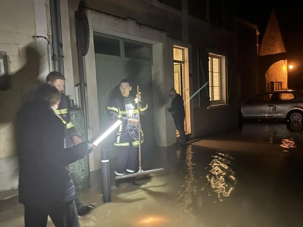REPORTAGE. « L’eau est montée très vite » : un village de l’Orne inondé ...