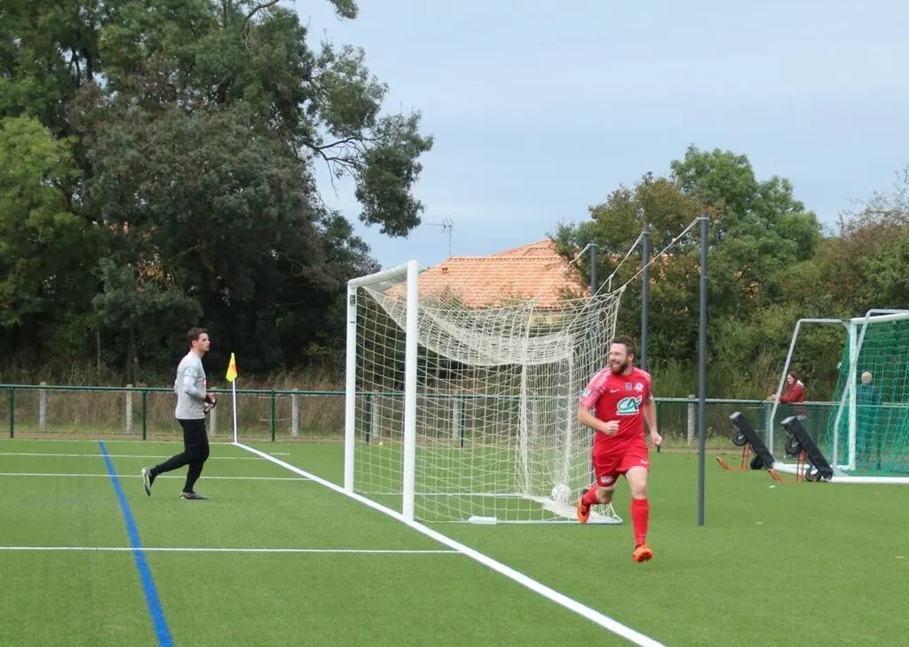 Football - Coupe de France. Bastien Clémot, le retour aux sources ...