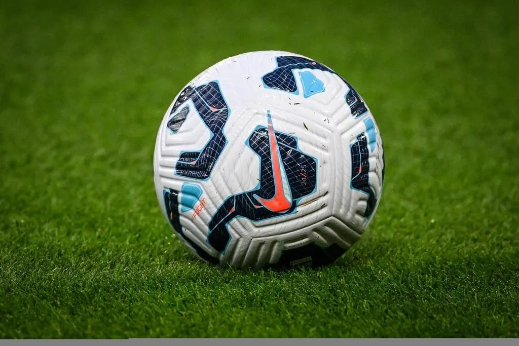 Football. Ancien joueur de l’OL et de l’OM, Jean-Jacques N’Domba est ...