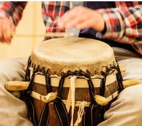 Creully-sur-Seulles. Les tambours Sabar du Sénégal en concert éducatif ...