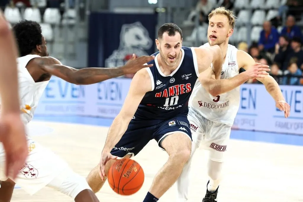 Loire Atlantique - Nantes Basket Hermine. Les Nantais gardent malgré ...