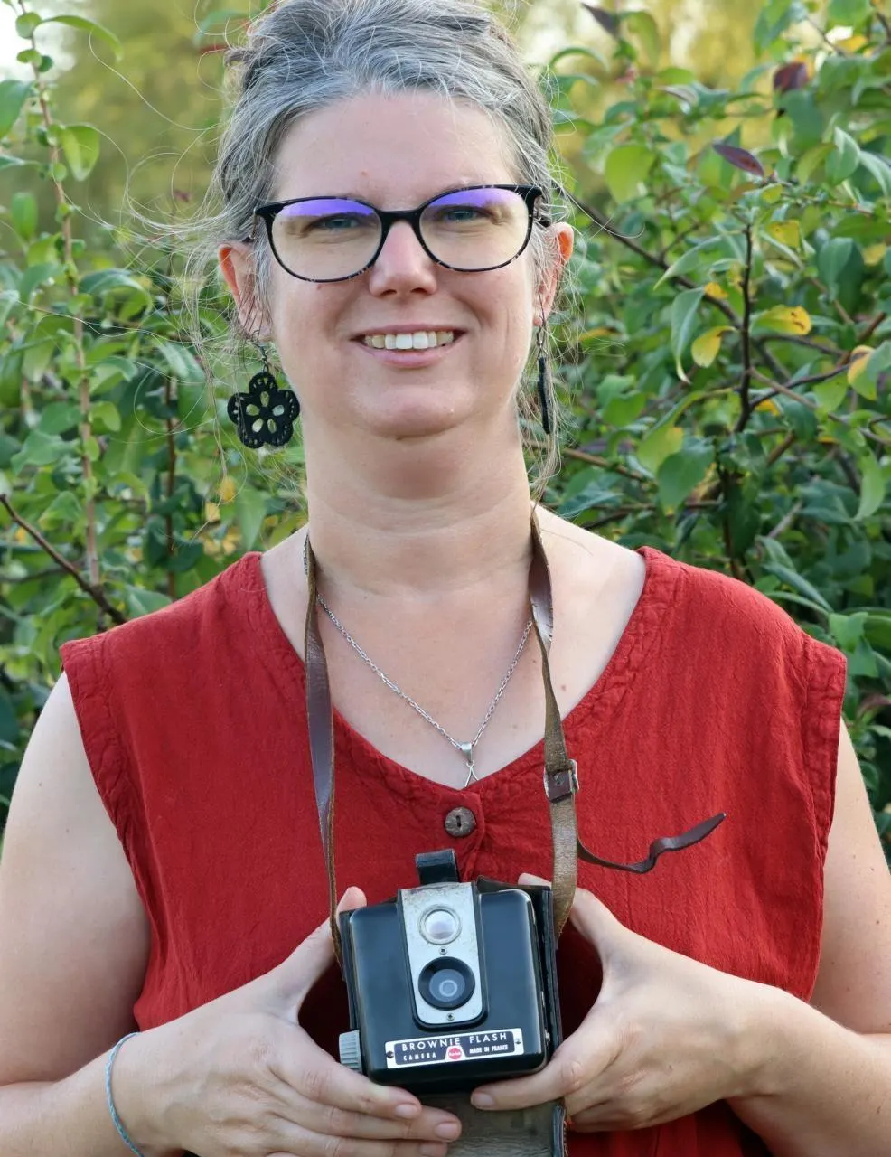 Mazé-Milon. Mélanie De Coster publie « Le Rolleiflex de Lee » - Angers ...