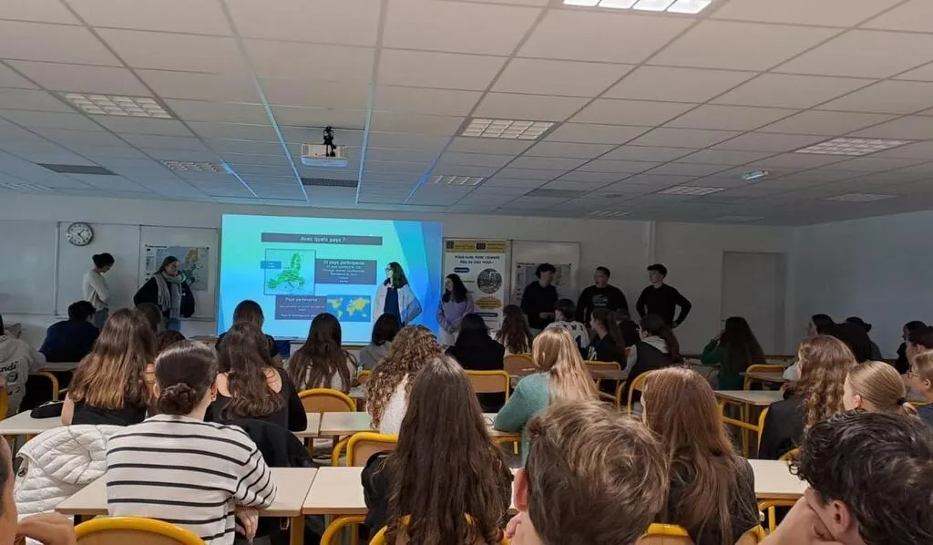 Au Rheu, le lycée Théodore-Monod encourage la mobilité internationale - Saint-Malo.maville.com